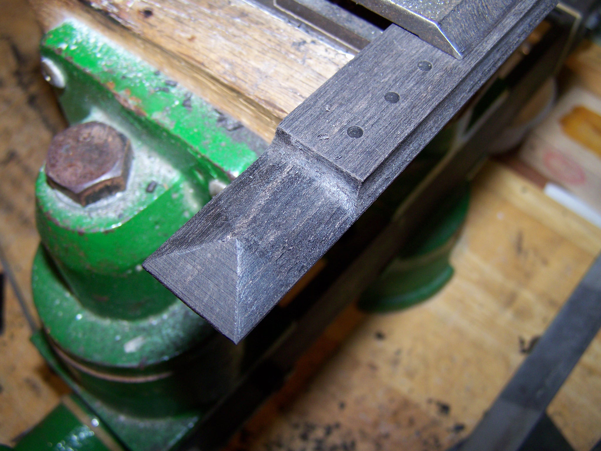 Steven Kovacik-Luthier"